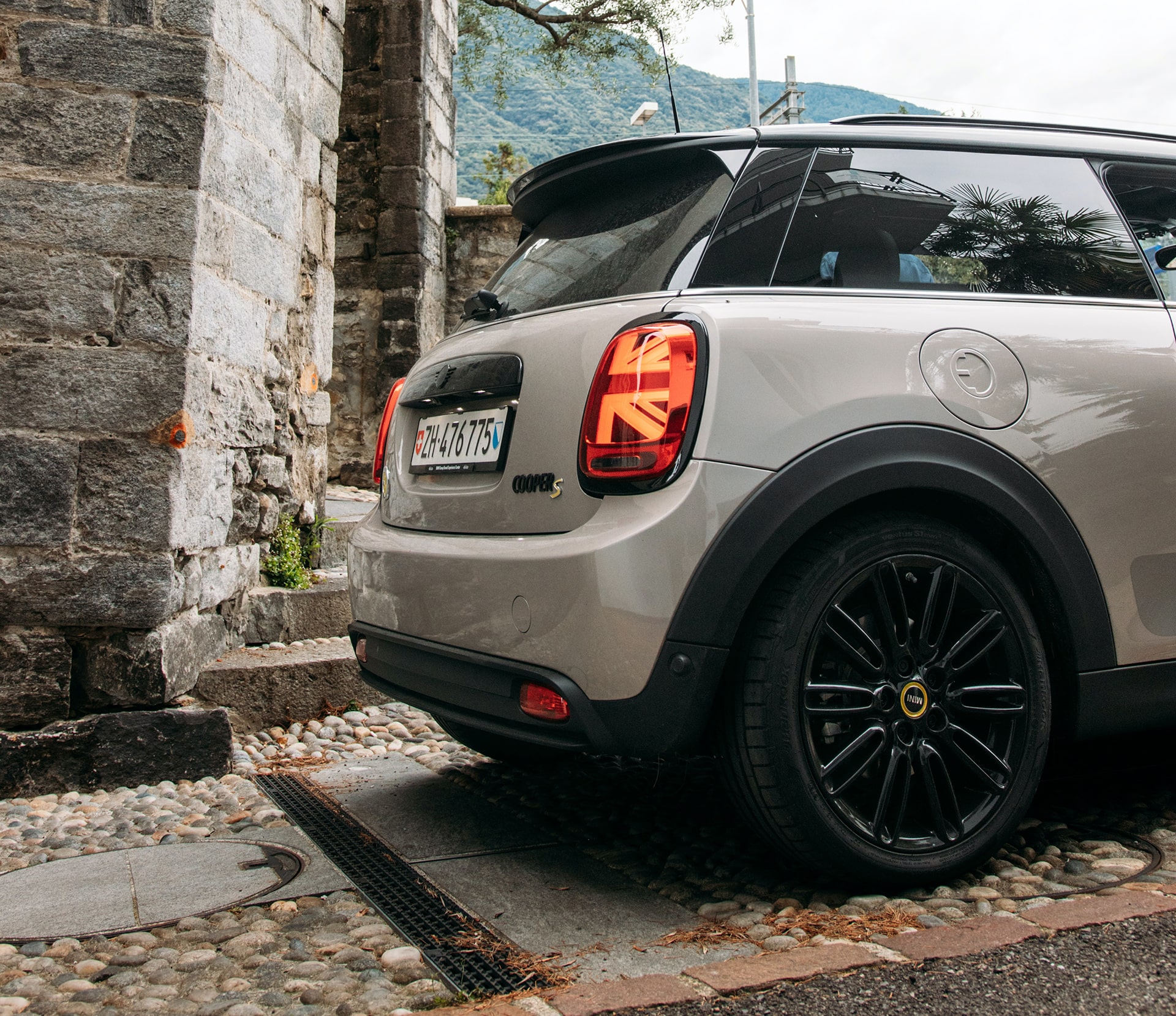 Lease a brand new electric car – Highline Motors